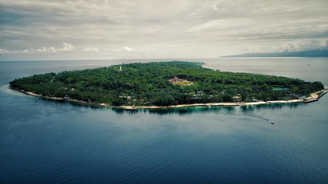 Pulau Mansinam: Jejak Langkah Pertama Injil dan Peradaban di Tanah Papua
